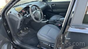 Melns Nissan Qashqai 2007 Rēzekne, ar dzinēja tilpumu 1.50 L un nobraukumu 338 tūkst. km par 2750 €, foto 8 vietnē AUTOMOTO.COM.LV
