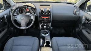 Melns Nissan Qashqai 2007 Rēzekne, ar dzinēja tilpumu 1.50 L un nobraukumu 338 tūkst. km par 2750 €, foto 10 vietnē AUTOMOTO.COM.LV