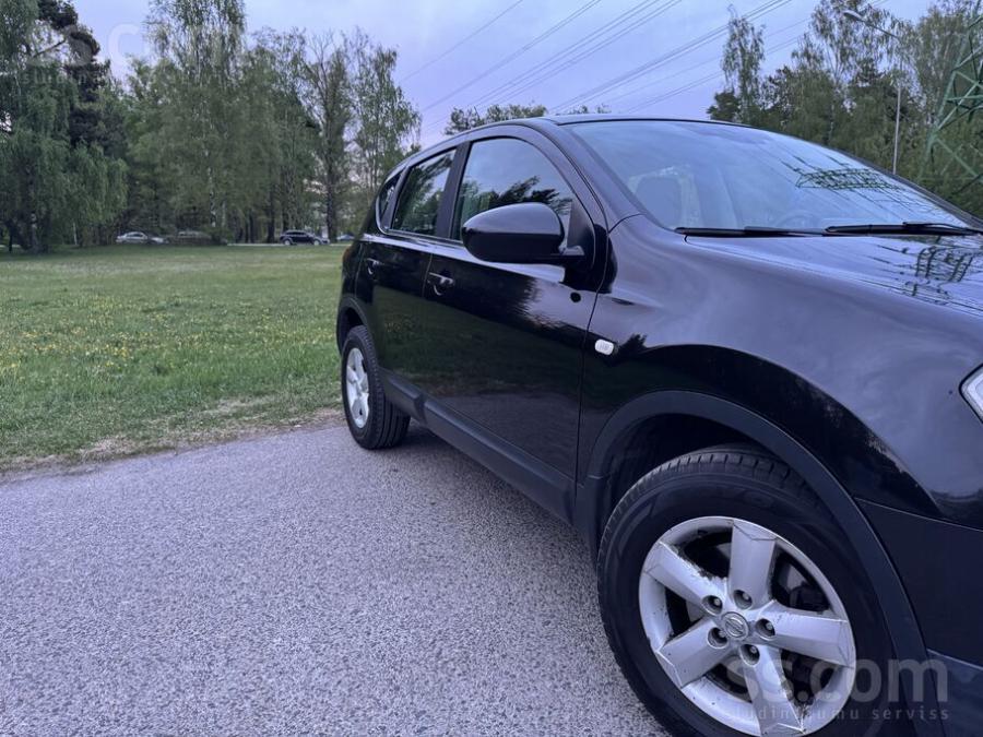 Melns Nissan Qashqai 2007 Rīga, ar dzinēja tilpumu 2.00 L un nobraukumu 287 tūkst. km par 3990 €, foto 4 vietnē AUTOMOTO.COM.LV