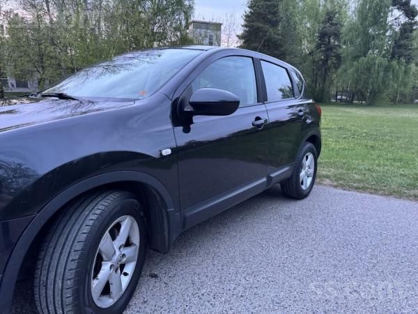 Melns Nissan Qashqai 2007 Rīga, ar dzinēja tilpumu 2.00 L un nobraukumu 287 tūkst. km par 3780 €, foto 4 vietnē AUTOMOTO.COM.LV