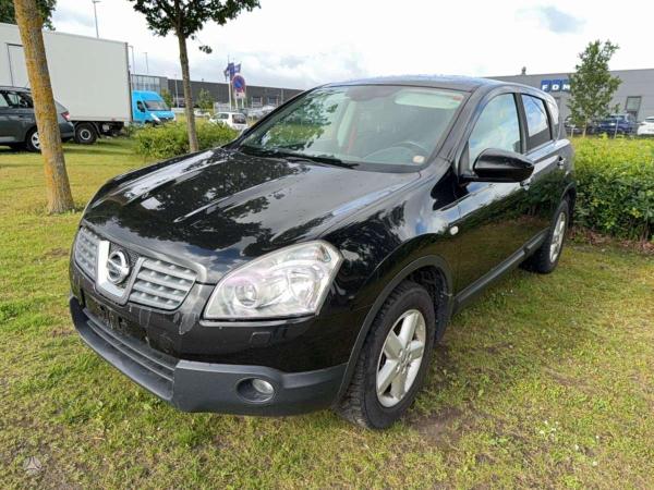 Black Nissan Qashqai 2007 in Vilnius, with an engine capacity of 1.46 L and mileage of 335 thousand km for 2700 €, photo 3 on AUTOMOTO.COM.LV
