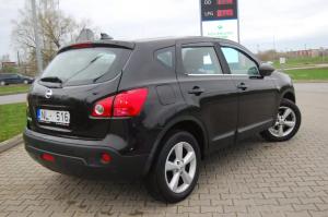 Black Nissan Qashqai 2007 in Jekabpils, with an engine capacity of 1.50 L and mileage of 269 thousand km for 4800 €, photo 3 on AUTOMOTO.COM.LV
