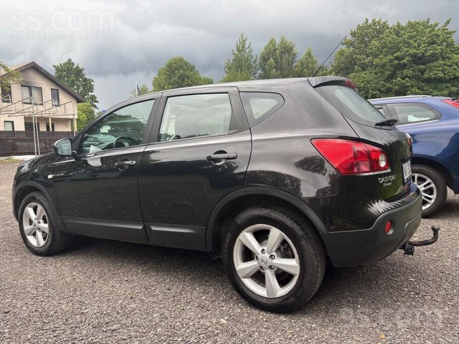 Melns Nissan Qashqai 2007 Rīga, ar dzinēja tilpumu 2.00 L un nobraukumu 0 tūkst. km par 3500 €, foto 6 vietnē AUTOMOTO.COM.LV