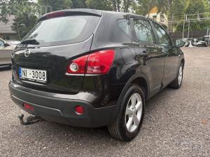 Melns Nissan Qashqai 2007 Rīga, ar dzinēja tilpumu 2.00 L un nobraukumu 0 tūkst. km par 3500 €, foto 7 vietnē AUTOMOTO.COM.LV