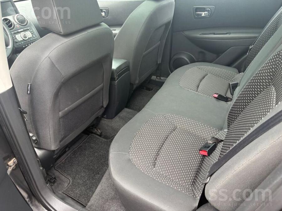 Melns Nissan Qashqai 2007 Rīga, ar dzinēja tilpumu 2.00 L un nobraukumu 0 tūkst. km par 3500 €, foto 12 vietnē AUTOMOTO.COM.LV