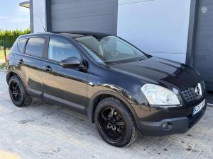 Black Nissan Qashqai 2007 in Vilnius, with an engine capacity of 2.00 L and mileage of 421 thousand km for 1950 €, photo 8 on AUTOMOTO.COM.LV