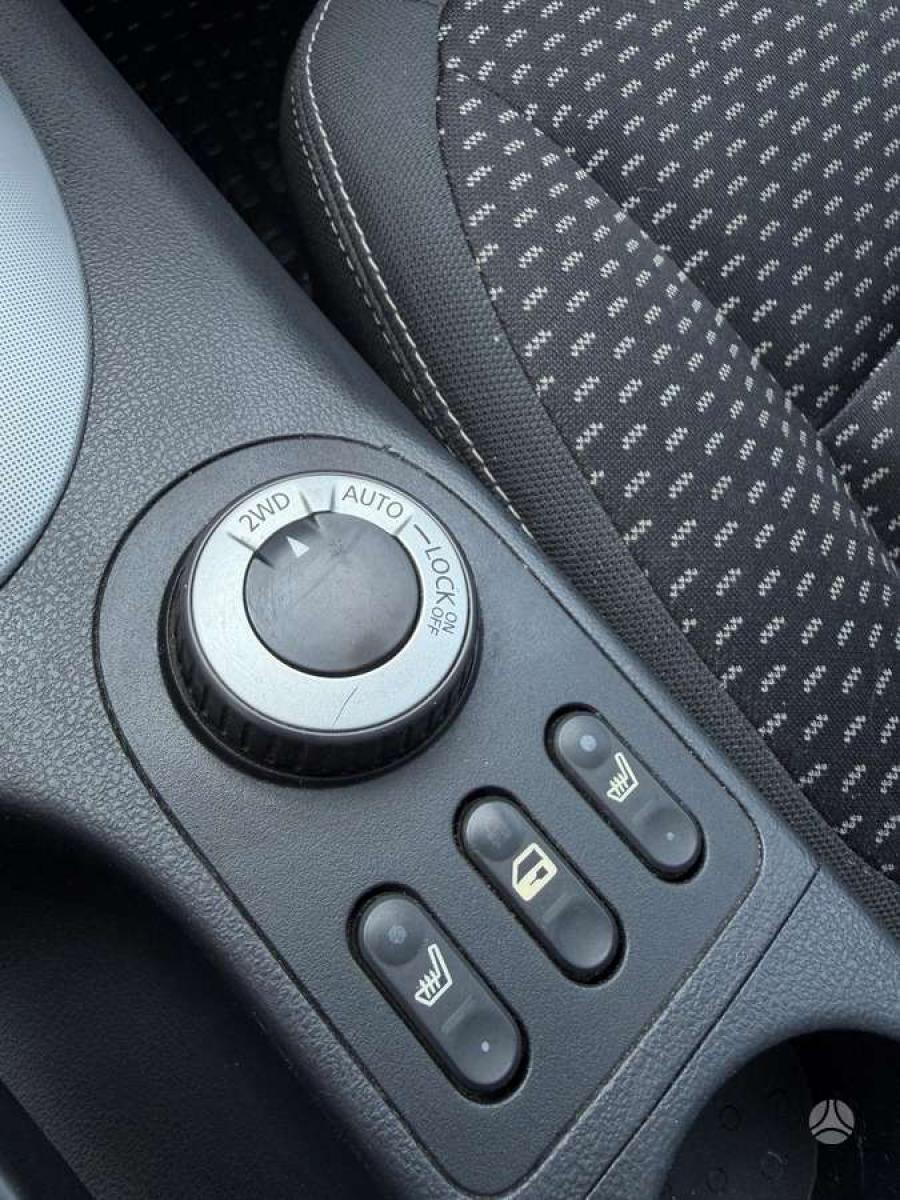 Black Nissan Qashqai 2007 in Vilnius, with an engine capacity of 2.00 L and mileage of 421 thousand km for 1950 €, photo 20 on AUTOMOTO.COM.LV