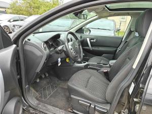Melns Nissan Qashqai 2007 Viļņa, ar dzinēja tilpumu 1.46 L un nobraukumu 300 tūkst. km par 2700 €, foto 10 vietnē AUTOMOTO.COM.LV