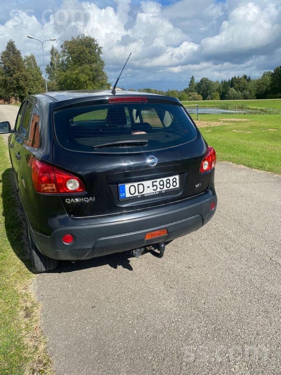 Melns Nissan Qashqai 2007 Rēzekne, ar dzinēja tilpumu 1.50 L un nobraukumu 340 tūkst. km par 2600 €, foto 5 vietnē AUTOMOTO.COM.LV