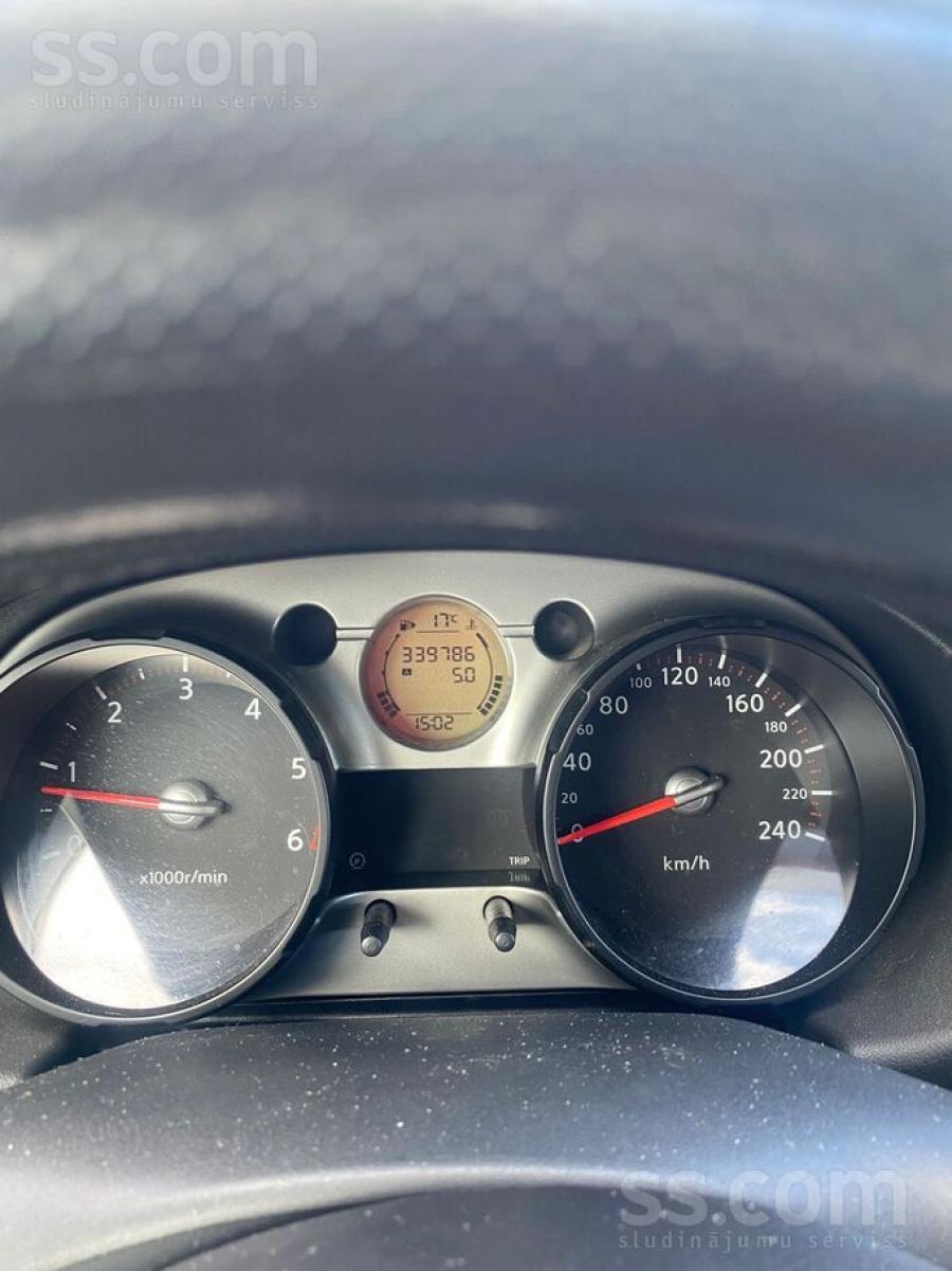 Melns Nissan Qashqai 2007 Rēzekne, ar dzinēja tilpumu 1.50 L un nobraukumu 340 tūkst. km par 2600 €, foto 10 vietnē AUTOMOTO.COM.LV