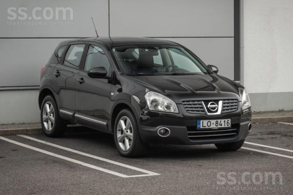 Black Nissan Qashqai 2007 in Riga, with an engine capacity of 2.00 L and mileage of 239 thousand km for 3490 €, photo 4 on AUTOMOTO.COM.LV