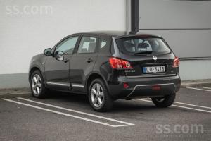 Melns Nissan Qashqai 2007 Rīga, ar dzinēja tilpumu 2.00 L un nobraukumu 239 tūkst. km par 3490 €, foto 8 vietnē AUTOMOTO.COM.LV