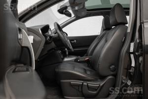 Melns Nissan Qashqai 2007 Rīga, ar dzinēja tilpumu 2.00 L un nobraukumu 239 tūkst. km par 3490 €, foto 11 vietnē AUTOMOTO.COM.LV