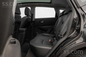 Melns Nissan Qashqai 2007 Rīga, ar dzinēja tilpumu 2.00 L un nobraukumu 239 tūkst. km par 3490 €, foto 13 vietnē AUTOMOTO.COM.LV