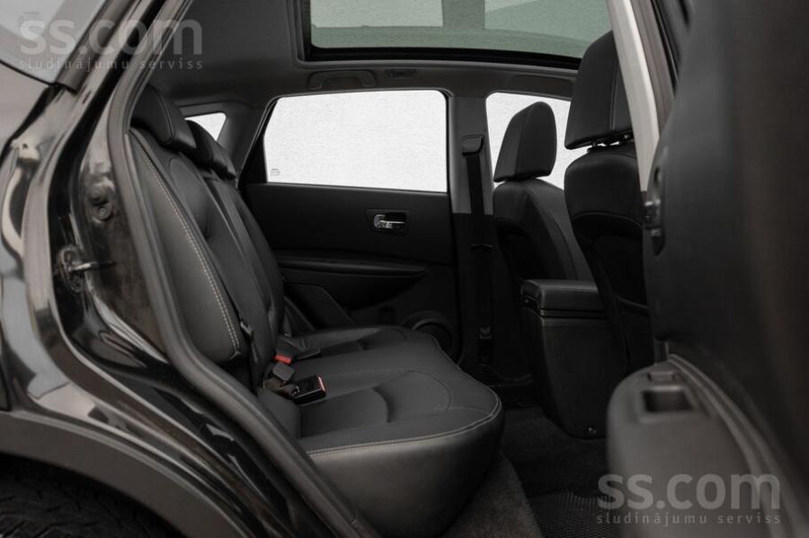 Melns Nissan Qashqai 2007 Rīga, ar dzinēja tilpumu 2.00 L un nobraukumu 239 tūkst. km par 3490 €, foto 14 vietnē AUTOMOTO.COM.LV