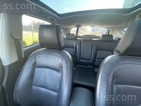 Black Nissan Qashqai 2007 in Riga, with an engine capacity of 2.00 L and mileage of 244 thousand km for 3300 €, photo 6 on AUTOMOTO.COM.LV