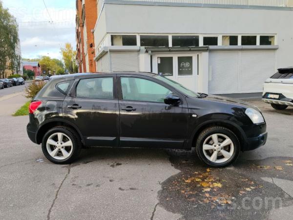 Melns Nissan Qashqai 2007 Rīga, ar dzinēja tilpumu 2.00 L un nobraukumu 0 tūkst. km par 3500 €, foto 5 vietnē AUTOMOTO.COM.LV
