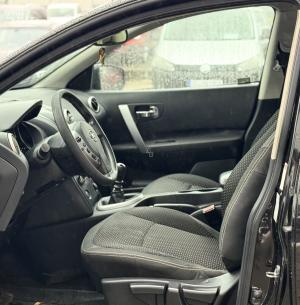 Melns Nissan Qashqai 2007 Radviliškis, ar dzinēja tilpumu 2.00 L un nobraukumu 361 tūkst. km par 3150 €, foto 19 vietnē AUTOMOTO.COM.LV