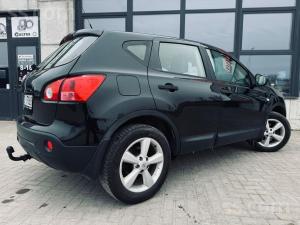 Melns Nissan Qashqai 2008 Cēsis, ar dzinēja tilpumu 2.00 L un nobraukumu 0 tūkst. km par 5500 €, foto 6 vietnē AUTOMOTO.COM.LV