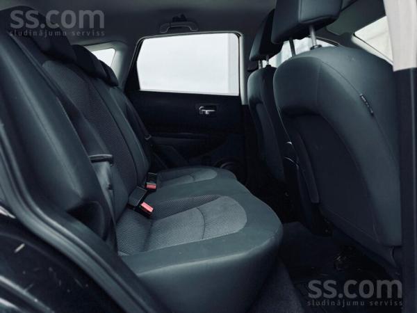 Melns Nissan Qashqai 2008 Cēsis, ar dzinēja tilpumu 2.00 L un nobraukumu 0 tūkst. km par 5500 €, foto 9 vietnē AUTOMOTO.COM.LV