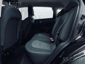 Melns Nissan Qashqai 2008 Cēsis, ar dzinēja tilpumu 2.00 L un nobraukumu 0 tūkst. km par 5500 €, foto 10 vietnē AUTOMOTO.COM.LV