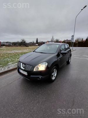 Black Nissan Qashqai 2008 in Riga, with an engine capacity of 1.50 L and mileage of 244 thousand km for 2700 €, photo  on AUTOMOTO.COM.LV