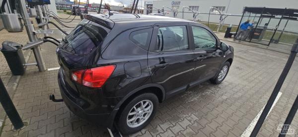 Melns Nissan Qashqai 2008 Šauļi, ar dzinēja tilpumu 2.00 L un nobraukumu 0 tūkst. km par 3150 €, foto 3 vietnē AUTOMOTO.COM.LV