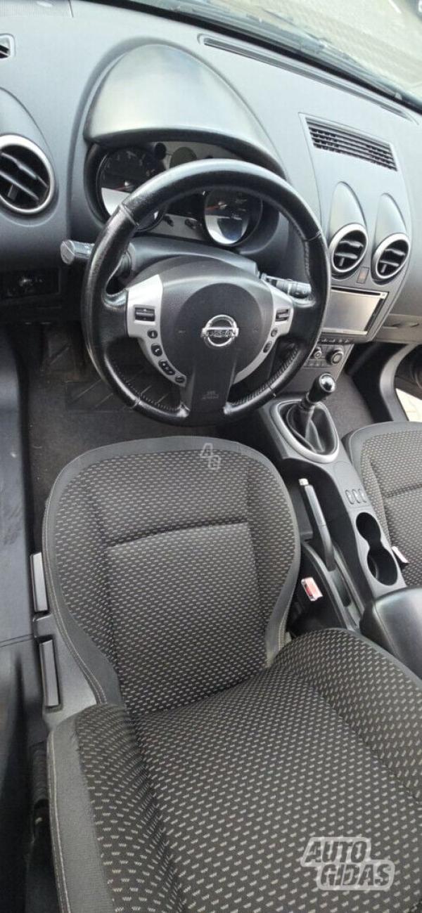 Melns Nissan Qashqai 2008 Šauļi, ar dzinēja tilpumu 2.00 L un nobraukumu 0 tūkst. km par 3150 €, foto 6 vietnē AUTOMOTO.COM.LV