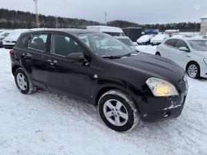 Black Nissan Qashqai 2008 in Vilnius, with an engine capacity of 1.46 L and mileage of 250 thousand km for 3200 €, photo 4 on AUTOMOTO.COM.LV