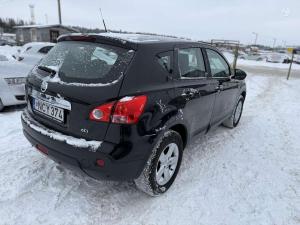 Black Nissan Qashqai 2008 in Vilnius, with an engine capacity of 1.46 L and mileage of 250 thousand km for 3200 €, photo 5 on AUTOMOTO.COM.LV