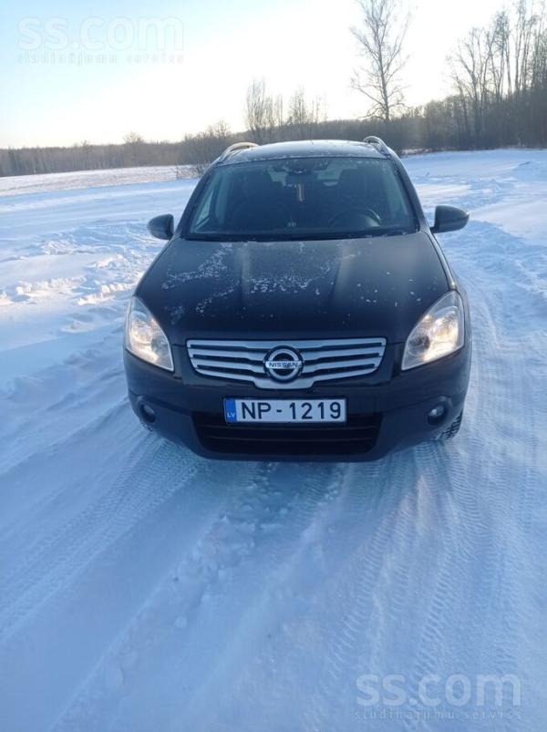 Melns Nissan Qashqai 2008 Ogre, ar dzinēja tilpumu 2.00 L un nobraukumu 278 tūkst. km par 3500 €, foto 1 vietnē AUTOMOTO.COM.LV