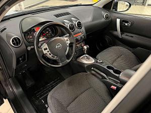 Melns Nissan Qashqai 2008 Viļņa, ar dzinēja tilpumu 2.00 L un nobraukumu 300 tūkst. km par 3999 €, foto 12 vietnē AUTOMOTO.COM.LV