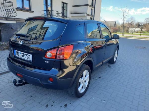 Melns Nissan Qashqai 2008 Kretinga, ar dzinēja tilpumu 2.00 L un nobraukumu 264 tūkst. km par 4490 €, foto 3 vietnē AUTOMOTO.COM.LV