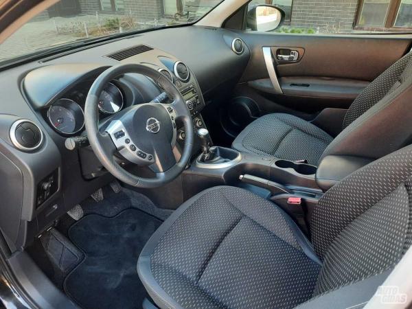 Melns Nissan Qashqai 2008 Kretinga, ar dzinēja tilpumu 2.00 L un nobraukumu 264 tūkst. km par 4490 €, foto 7 vietnē AUTOMOTO.COM.LV