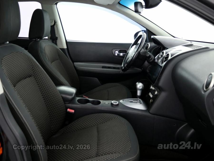 Melns Nissan Qashqai 2008 Tallina, ar dzinēja tilpumu 2.00 L un nobraukumu 269 tūkst. km par 2799 €, foto 7 vietnē AUTOMOTO.COM.LV