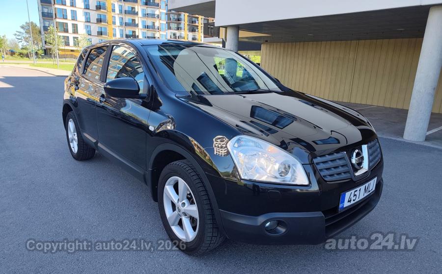 Black Nissan Qashqai 2008 in Tallinn, with an engine capacity of 2.00 L and mileage of 197 thousand km for 3499 €, photo 3 on AUTOMOTO.COM.LV
