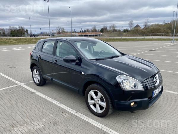 Melns Nissan Qashqai 2008 Rēzekne, ar dzinēja tilpumu 2.00 L un nobraukumu 0 tūkst. km par 4350 €, foto 5 vietnē AUTOMOTO.COM.LV