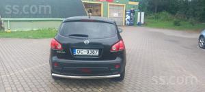Melns Nissan Qashqai 2008 Jūrmala, ar dzinēja tilpumu 1.60 L un nobraukumu 290 tūkst. km par 2880 €, foto 3 vietnē AUTOMOTO.COM.LV