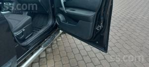 Melns Nissan Qashqai 2008 Jūrmala, ar dzinēja tilpumu 1.60 L un nobraukumu 290 tūkst. km par 2880 €, foto 8 vietnē AUTOMOTO.COM.LV