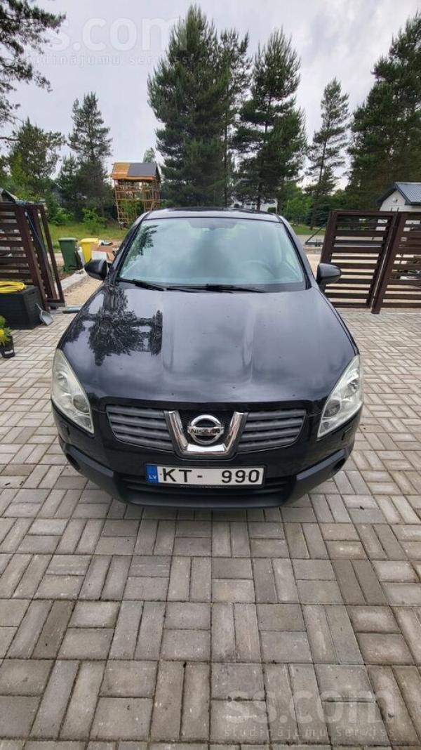 Black Nissan Qashqai 2008 in Riga, with an engine capacity of 2.00 L and mileage of 169 thousand km for 3300 €, photo 8 on AUTOMOTO.COM.LV