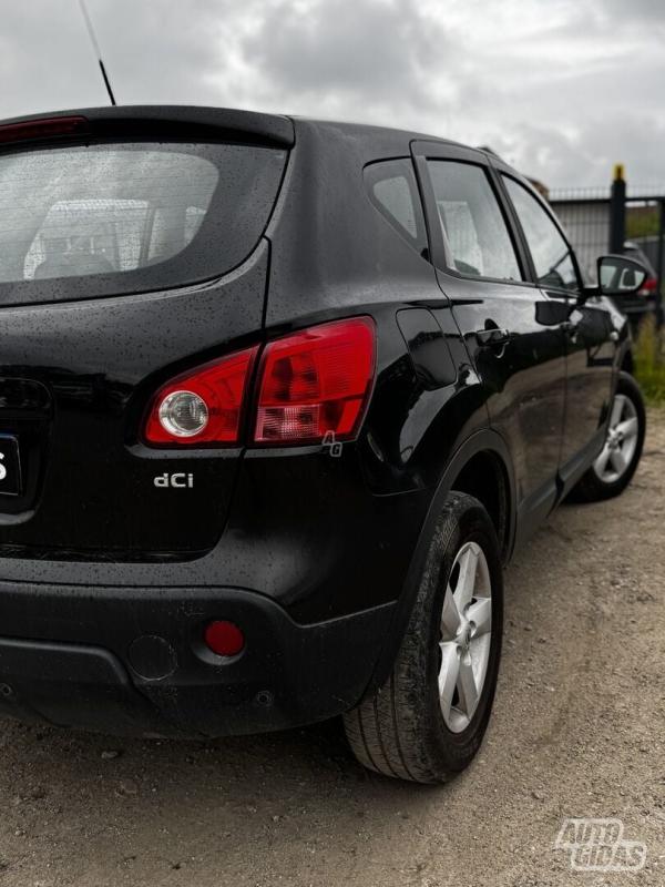 Black Nissan Qashqai 2008 in Klaipeda, with an engine capacity of 1.50 L and mileage of 252 thousand km for 3299 €, photo 7 on AUTOMOTO.COM.LV