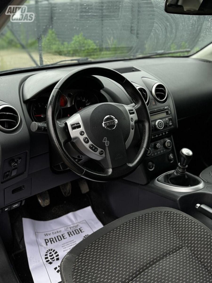 Melns Nissan Qashqai 2008 Klaipėda, ar dzinēja tilpumu 1.50 L un nobraukumu 252 tūkst. km par 3299 €, foto 16 vietnē AUTOMOTO.COM.LV