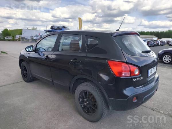 Black Nissan Qashqai 2008 in Riga, with an engine capacity of 2.00 L and mileage of 400 thousand km for 2290 €, photo 10 on AUTOMOTO.COM.LV