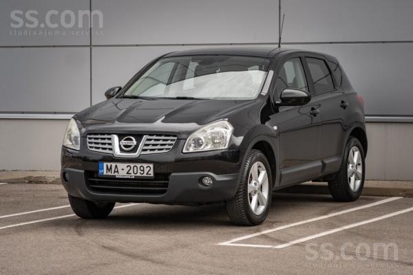 Black Nissan Qashqai 2008 in Riga, with an engine capacity of 2.00 L and mileage of 267 thousand km for 2950 €, photo 1 on AUTOMOTO.COM.LV