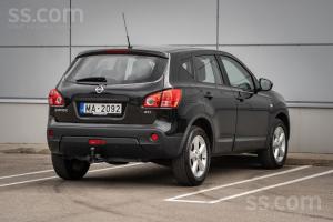 Melns Nissan Qashqai 2008 Rīga, ar dzinēja tilpumu 2.00 L un nobraukumu 267 tūkst. km par 2950 €, foto 5 vietnē AUTOMOTO.COM.LV