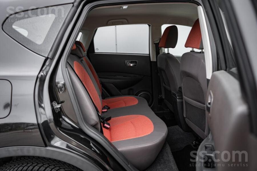 Melns Nissan Qashqai 2008 Rīga, ar dzinēja tilpumu 2.00 L un nobraukumu 267 tūkst. km par 2950 €, foto 13 vietnē AUTOMOTO.COM.LV