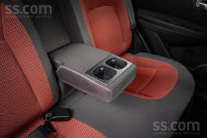 Melns Nissan Qashqai 2008 Rīga, ar dzinēja tilpumu 2.00 L un nobraukumu 267 tūkst. km par 2950 €, foto 14 vietnē AUTOMOTO.COM.LV