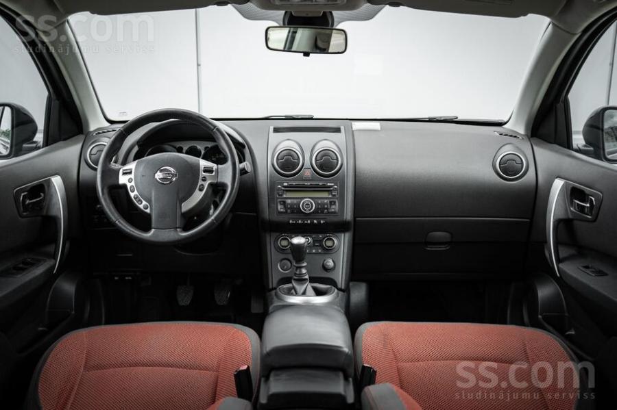 Melns Nissan Qashqai 2008 Rīga, ar dzinēja tilpumu 2.00 L un nobraukumu 267 tūkst. km par 2950 €, foto 15 vietnē AUTOMOTO.COM.LV