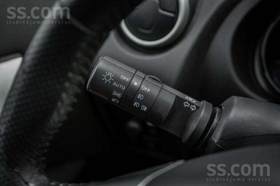 Melns Nissan Qashqai 2008 Rīga, ar dzinēja tilpumu 2.00 L un nobraukumu 267 tūkst. km par 2950 €, foto 16 vietnē AUTOMOTO.COM.LV