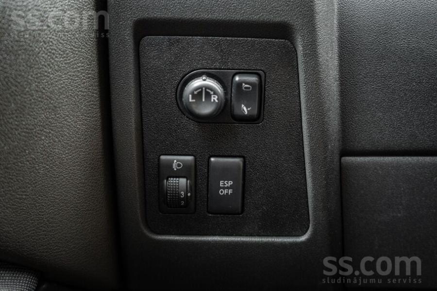 Melns Nissan Qashqai 2008 Rīga, ar dzinēja tilpumu 2.00 L un nobraukumu 267 tūkst. km par 2950 €, foto 26 vietnē AUTOMOTO.COM.LV